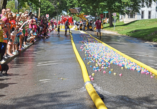 FCS’ annual Duck Race is Saturday at Pickett’s Run | News Banner