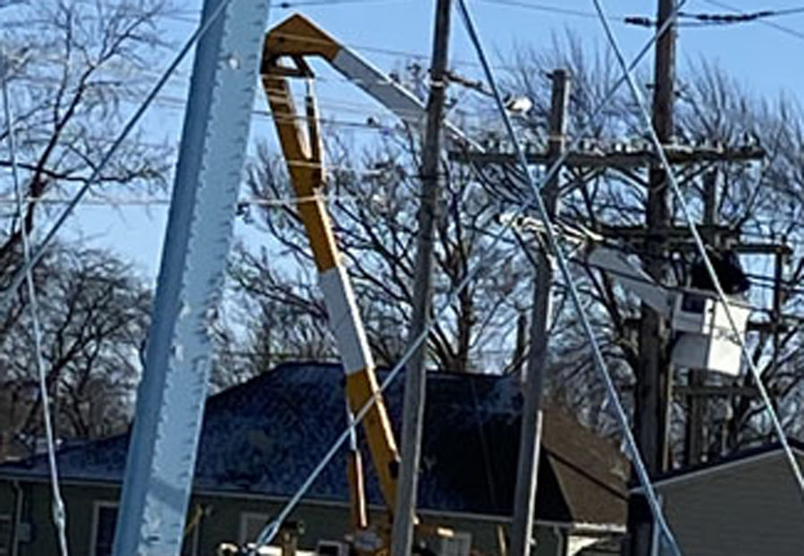 Winter storm causes power outages, ‘Code Red’ travel warnings | News Banner