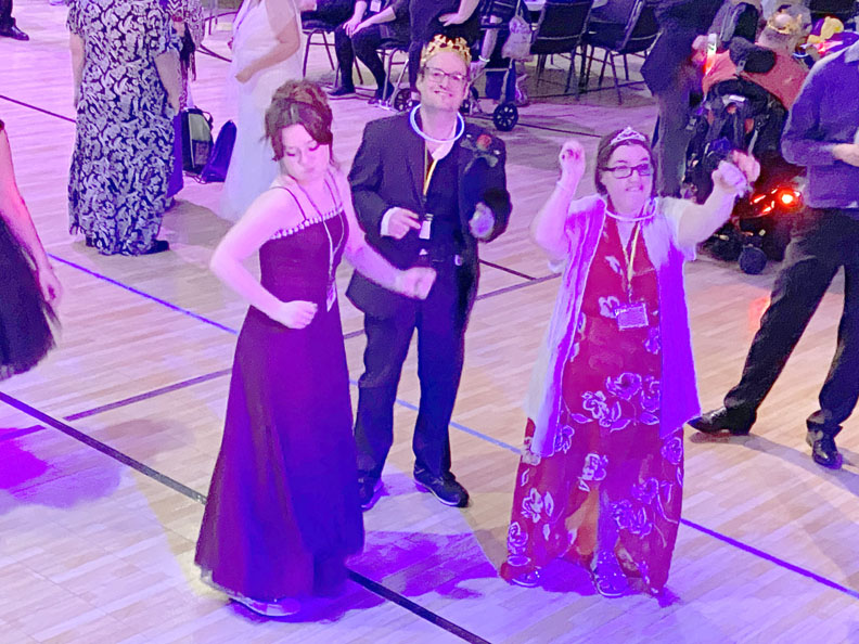 ‘Bridge of Hope Gala’ attracts a large crowd | News Banner