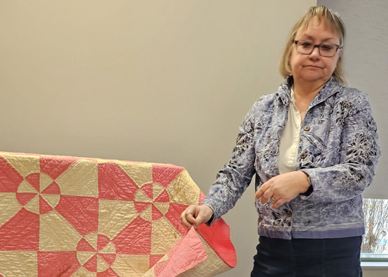 DAR celebrates National Quilt Day | News Banner