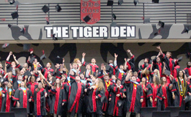Bluffton celebrates ’26 graduates | News Banner